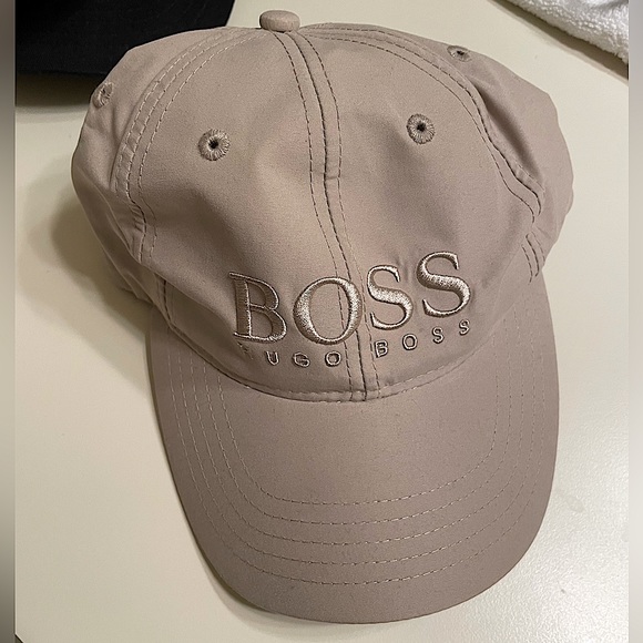Hugo Boss | Accessories | Hugo Boss Authenticated Hat Polyester Grey ...